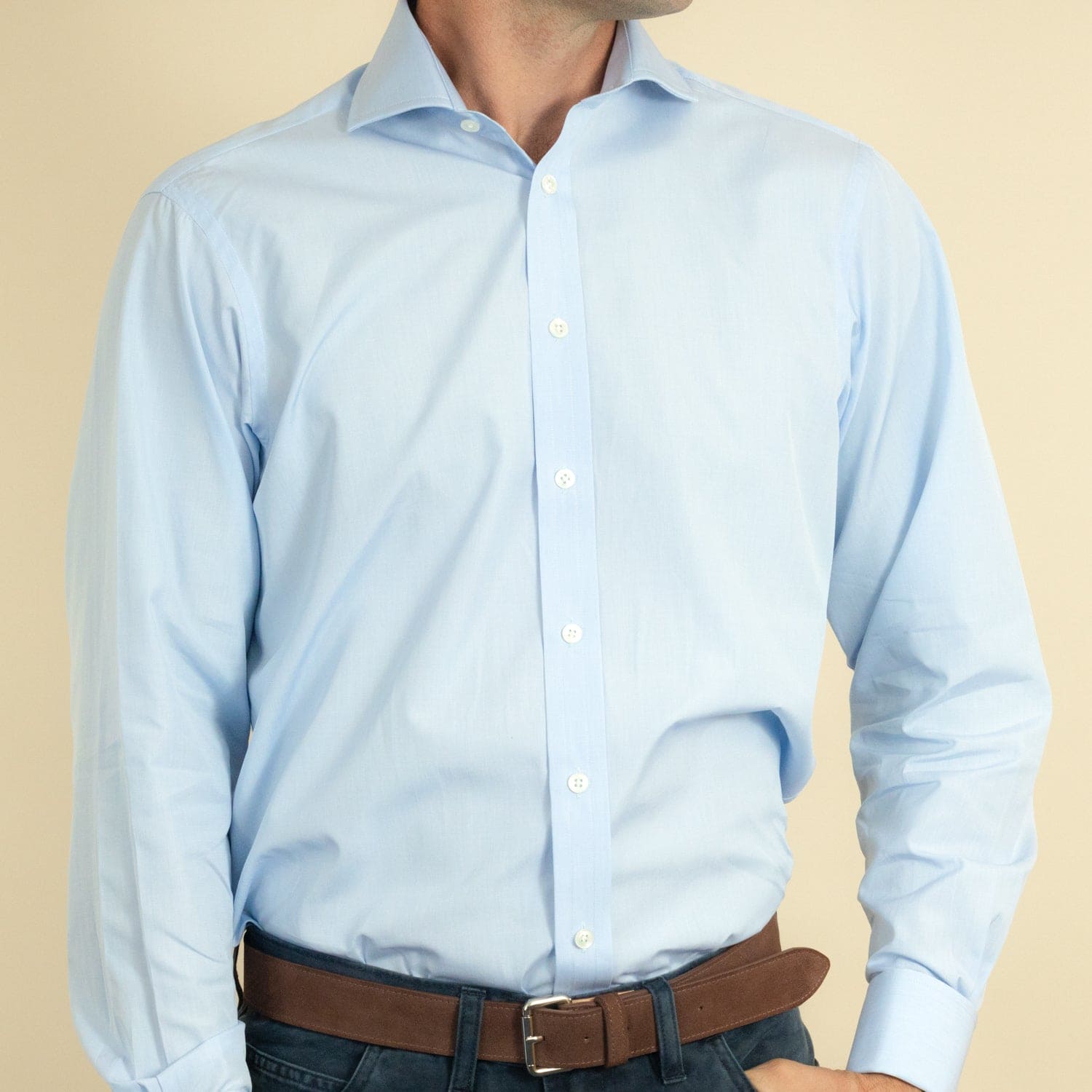 Classic Fit, Cutaway Collar, Double Cuff Shirt In Light Blue End On En ...